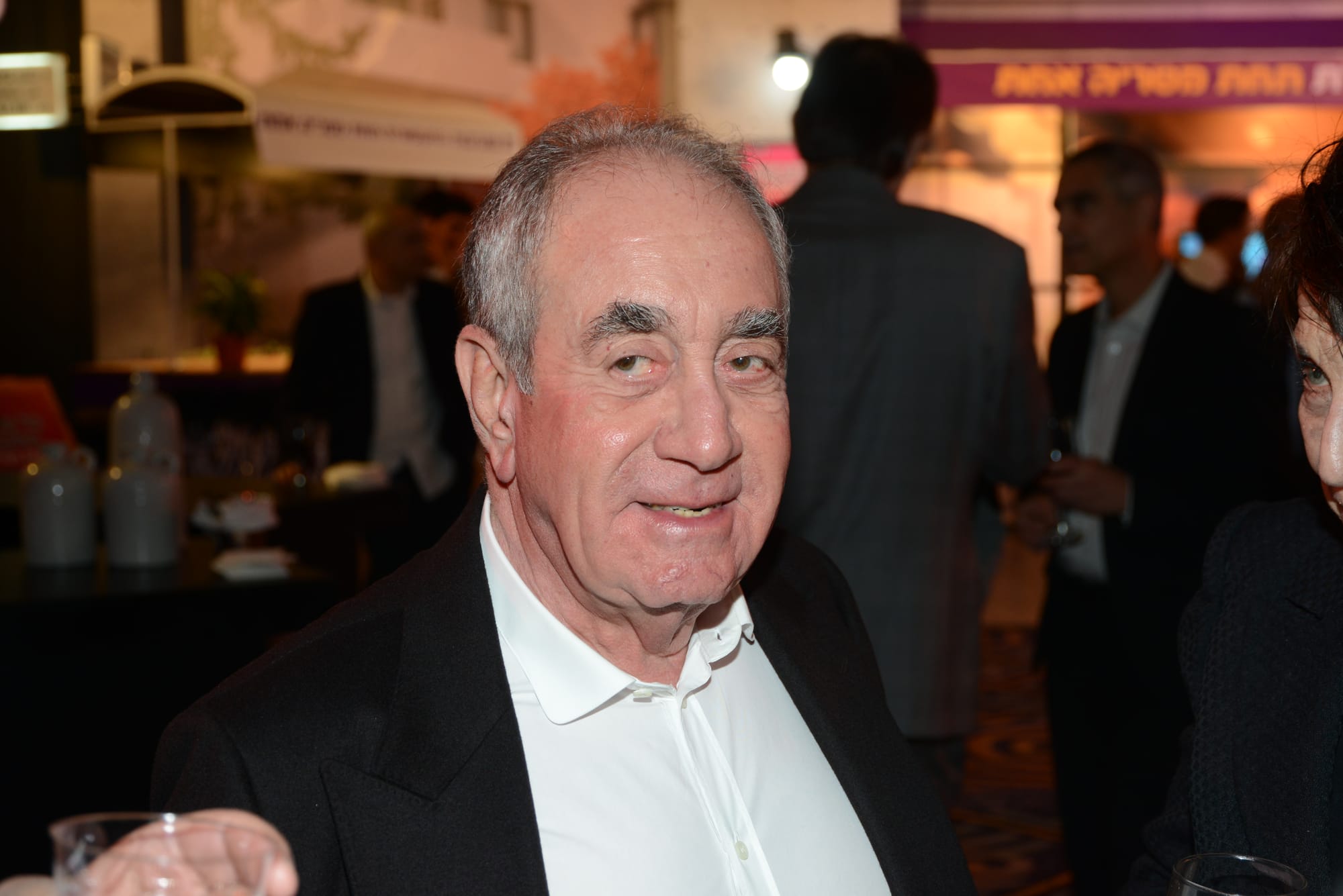 Akirov ofrece comprar el control de Clal Insurance - Noticias de Israel