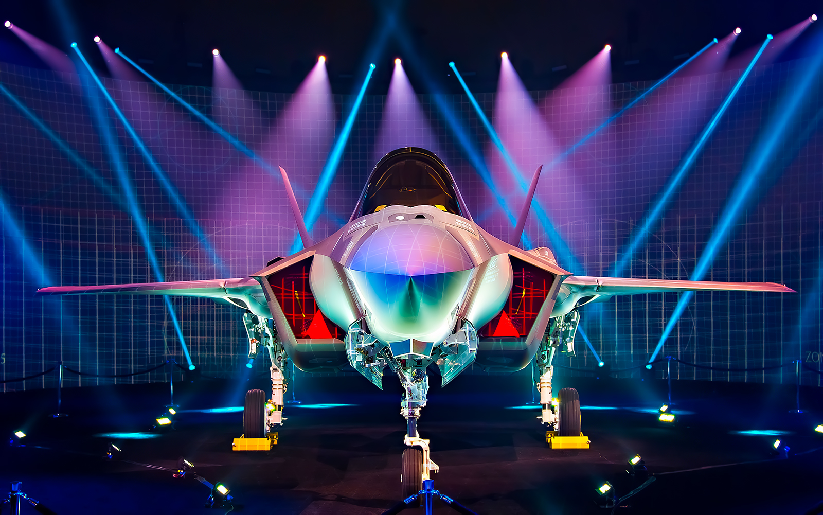 Atento, Irán: El caza furtivo F-35I Adir de Israel está siendo mejorado ...