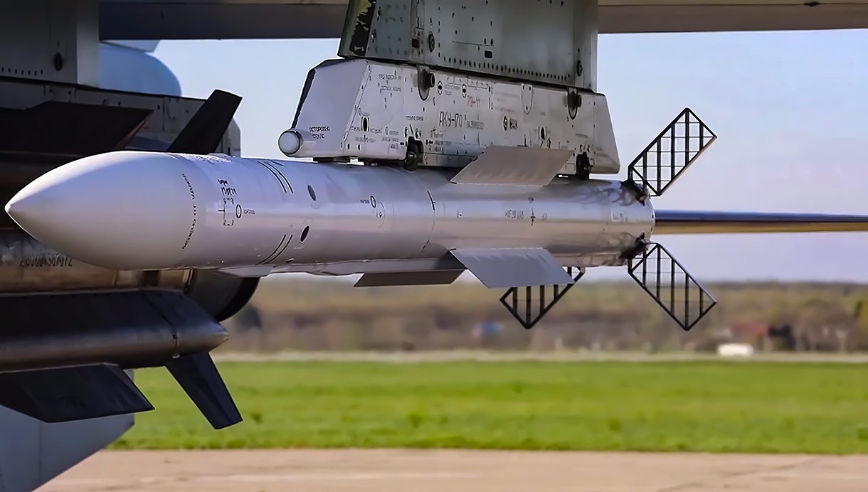 Un caza ruso disparó y perdió un misil secreto en Ucrania - Noticias de Israel