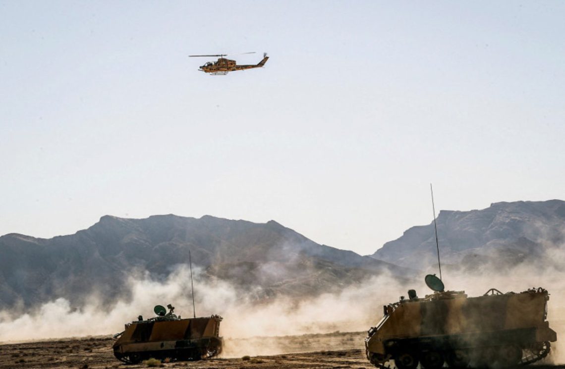 Irán revela pequeños “tanques robot” dotados de Inteligencia Artificial ...