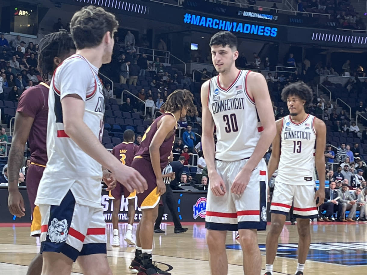 Yarin Hasson, el jugador israelí de Deporteque llegó a la UConn ...