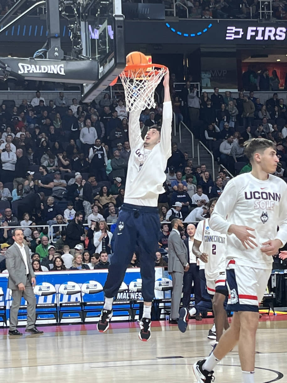 Yarin Hasson, el jugador israelí de Deporteque llegó a la UConn ...