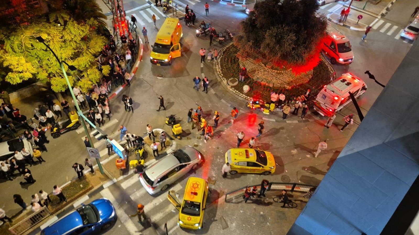 Siete heridos en un ataque con bombas de racimo iraní en Israel