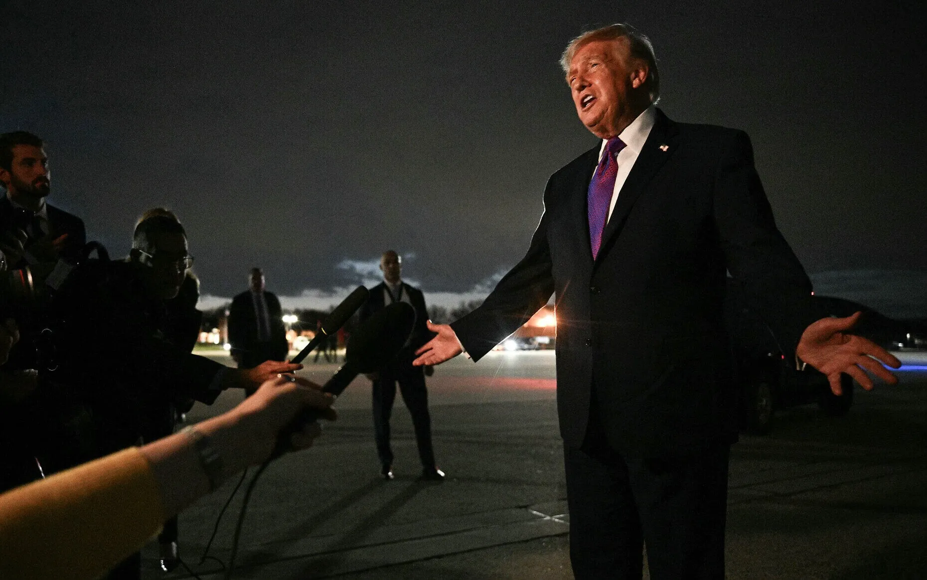 Trump: Irán está “prácticamente al final del camino”